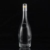 China Elegant Japanese Sake Alcohol Bottle 500ml Distinctive Glass with Sealing Type Cork for sale