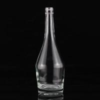 China Elegant Japanese Sake Alcohol Bottle 500ml Distinctive Glass with Sealing Type Cork for sale