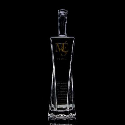 China Unique 750ml Square Shoulder Super Flint Glass Bottle With Cork for Rum Vodka Whisky for sale