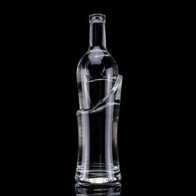 China 750ml Super Flint Round Glass Bottle With Screw Cap for VODKA Customize Embossed for sale