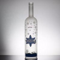 China Clear or Customized Bottle Color Personalized Vodka Glass Bottle for Bulk Orders for sale