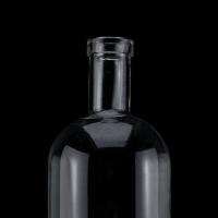 China Base Material Glass Liquor Bottle 500ml 700ml 750ml with Cork Seal and Round Shape for sale