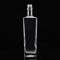 China Clear or Customized Glass Bottle 250ml 500ml 700ml 750ml Square Glass Liquor Bottle for sale