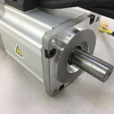 China With Key / Without Brake  OMRON R88M-GP20030L-S2 AC Servo motor With INC Encoder Flat-Style 200W , 100 VAC  3000rpm for sale