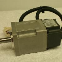 China R88M-G10030T-BS2 OMRON AC Servomotor With ABS/INC Encoder 100W 200 VAC With Key With Brake 3000rpm for sale