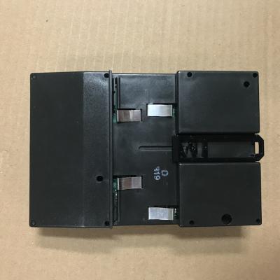 China IC200MDD840 GE VersaMax Discrete Mixed Modules, 24 VDC Pos Logic Input 20 points/ Output Relay 2 .0 A, 12 points for sale