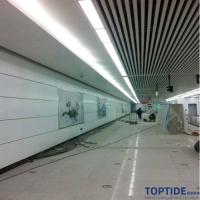 China Interior Architectural Timber Slat Metal Panel Decorative Suspended Baffle Ceiling Installation for sale