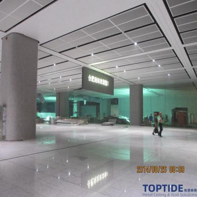 China Commercial Metal Wire Drop Ceiling Tiles 2 x 4 Building Aluminium Hook on Diamond Mesh Ceiling Board for sale
