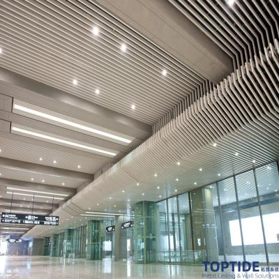 China Indoor or outdoor Suspended False Curved 1mm Metal Baffle Ceiling design for railway station or porch for sale