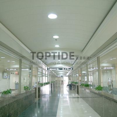 China Commercial 1.2mm Thick Hook on Ceiling System Water Resistant Metal Drop Ceiling Tiles for sale