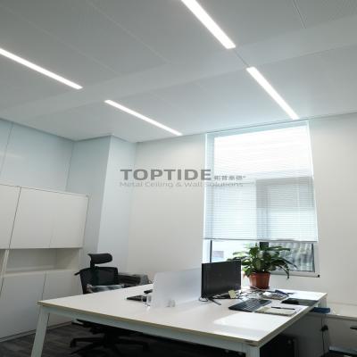 China Non Flammable 600×600 Perforated Aluminium Panels Facade Acoustic Ceiling Board For Airport for sale