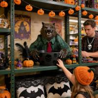 China 25cm Width Halloween Werewolf Candy Bowl Made of Eco-Friendly Materials and Waterproof for Holiday Parties for sale
