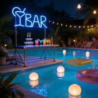 China Modern And Eye-catching Business Neon Signs With Plastic And LED Lights For Your Business Visibility for sale