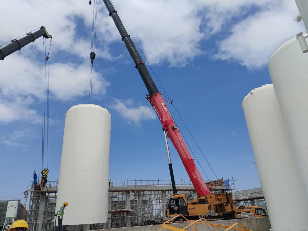 large-scale oil storage tank project
