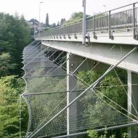 China Clip On Heavy Duty Stainless Steel Wire Rope Mesh Net For High Rise Fall Arrest for sale
