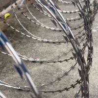 China BTO-30 High Tensile Steel Razor Wire / Extra Long Life Coil For Oil Refinery for sale