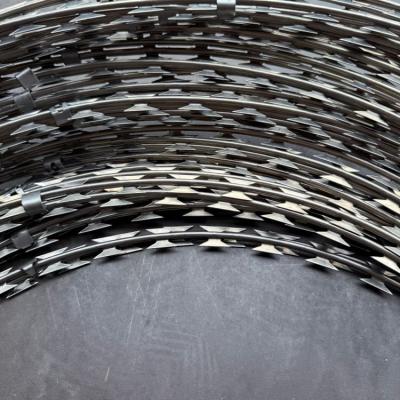 China High Tensile Steel BTO-30 Concertina Barbed Wire Galvanized Blade Coil For Factory Fencing for sale