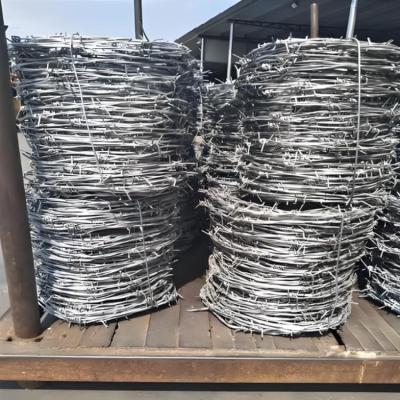 China 10 X 10 BWG Hot Dipped Galvanized Barbed Wire Triple Strand Heavy Duty Border Security Fence 500m Roll for sale