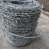 China 14 X 14 BWG Hot Dipped Galvanized Double Strand Barbed Wire Farm Fencing With 3–6 Inch Barb Spacing for sale