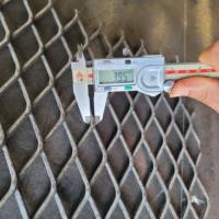 China Galvanized Extended Metal Mesh Trench Cover Drainage Grating For Industrial Floors for sale