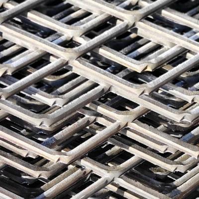 China Flattened Stainless Steel Expanded Mesh 316 Anti Slip Sheet For Platform for sale