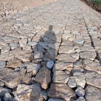 China Galvanized Gabion Baskets - 2x1x1m Double Twisted Hexagonal Mesh for Retaining Wall Construction for sale