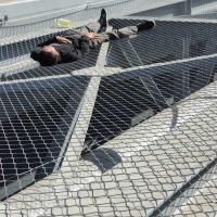 China Heavy-Duty SS304 Wire Rope Mesh — 7×19 Cable Netting for Bridge Safety Protection and Pedestrian Railing Infill  High Breaking Load for sale