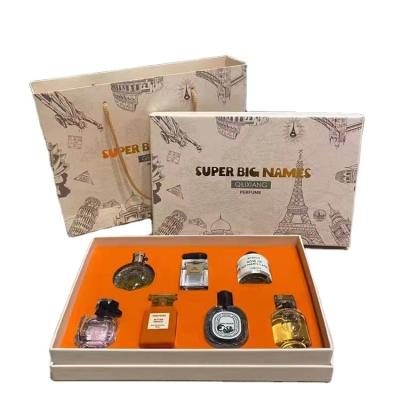 China Perfume Gift Rigid Packaging Box Reusable Matt Lamination Printing for sale