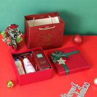 China Long lasting and Sturdy Christmas and Valentine's Day Gift Fancy Packaging Box with Glossy or Matte Lamination for sale