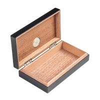 China Rectangular Humidity Control Varnish Cigar Packaging Rigid Boxes With Customization Available for sale