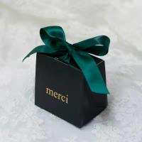 China Customizable Candy Chocolate Wedding Food Packaging Box Eco Friendly With Ribbon Bow for sale