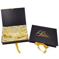 China Custom Paperboard Make Up Packaging Case Wig Cosmetic Container Package Box with Foam Insert for sale