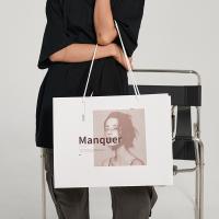 China Latest Style Custom Printed Paper Bags with Customized Printing for sale