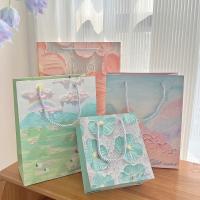 China Creative oil painting gift bag, artistic tote bag, exquisite festival men's and women's birthday bouquet packaging, gift paper bag for free for sale