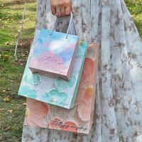 China Creative oil painting gift bag, artistic tote bag, exquisite festival men's and women's birthday bouquet packaging, gift paper bag for free for sale