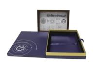 China Art Paper Luxury Packaging Box With UV Coating Hot Foil Stamping for sale