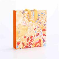 China OEM Logo Art paper Gift Bag With Handles Hot Foil stamping finishing for sale