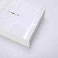 China FSC Collapsible Packaging Boxes hot stamping with Magnetic Lid for sale
