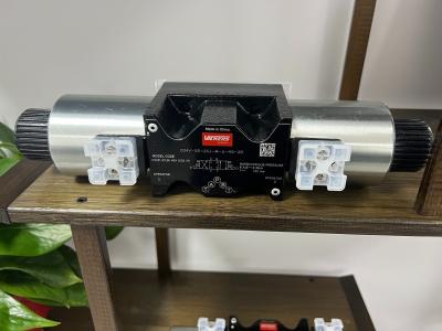 China Vickers DG4V-5S-2CJ-M-U-H5-20 Solenoid Valve Hydraulic Control Spare Parts 350 Bar for sale