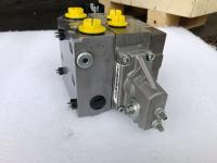 China PVG32 Hydraulic Valve for Excavator Construction Machinery 32 L/min Customizable for sale