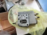 China Double Seater Hydraulic Triple Directional Control Valve 315 Bar for Agricultural Machinery for sale