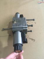 China Single Seater Carbon Steel A4VG40/180 EP Hydraulic Control Valve 40cc for sale