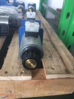China Rexroth Solenoid Valve 4WE10J50 HG24N9K4 M for Construction Machinery Hydraulic Parts for sale