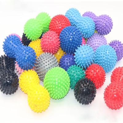 China Custom Color Soft Silicone Spiky Foot Roller Massage Ball 6cm for Muscle Relief for sale