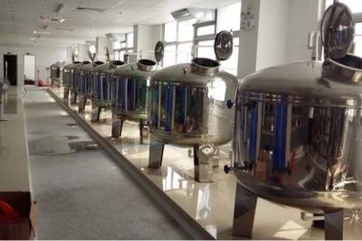 China SS304 SS316 Stainless Steel Water Filter Tank 50L-30000L Mirror Polish Pre Treatment Tank for sale