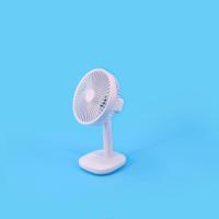 China Air Circulation Bedroom Table Fan 4.1m/S High Speed Rechargeable for sale