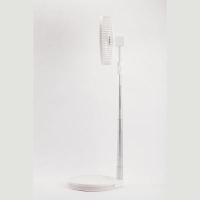 China Remote Control Portable Foldable Fan Timing Rechargeable USB Oscillating Desk Fan for sale