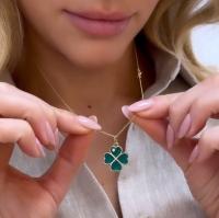 China Emerald Enamel Clover Girls Pendant Jewelry Lucky 18K Gold Plated 925 Sterling Silver for sale