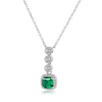China Emerald Retro Pendant Clavicle Chain in 925 Silver with Pave Setting Inlay Technology for sale