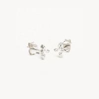 China 925 Sterling Silver Flower Stud Earrings Small Size for Everyday Wear for sale